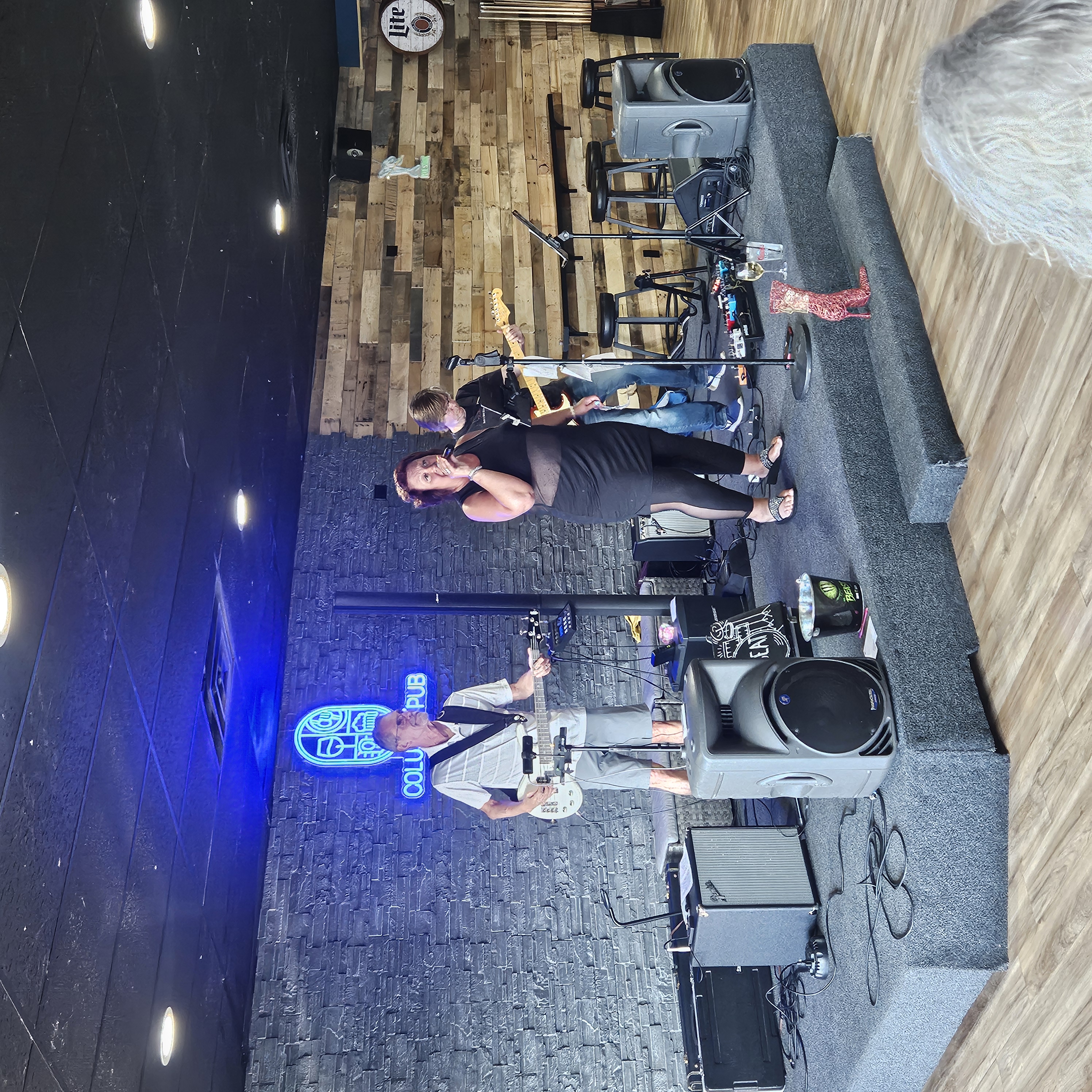 ColupasPub - Neighborhood Pub in Granger, Indiana