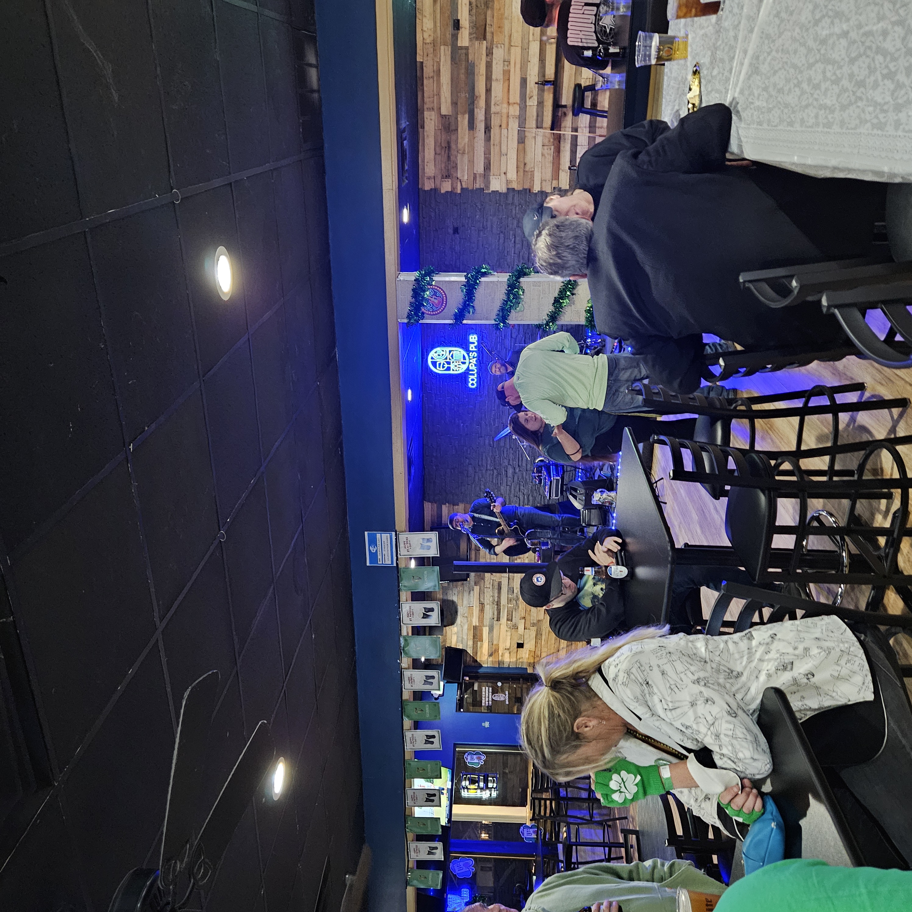 ColupasPub - Neighborhood Pub in Granger, Indiana